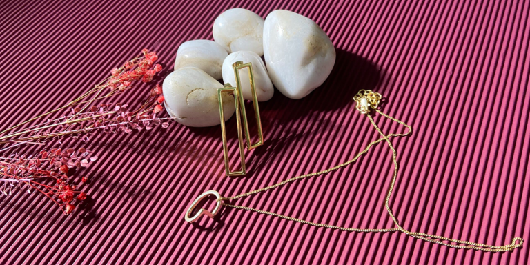 Amazing Ideas for Jewellery Stacking - 5 Different Ways